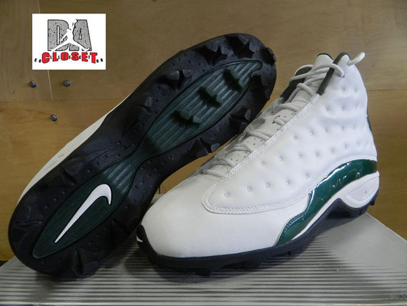 Air Jordan XIII - Ahman Green Turf PE - SneakerNews.com