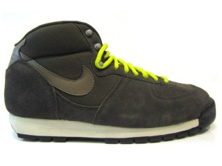 Nike Air Approach Mid 2.4 - Fall 2011 - SneakerNews.com