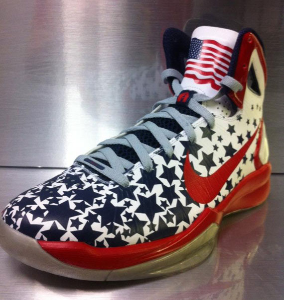 Nike Zoom Hyperdunk 2010 'FIBA Pack' - SneakerNews.com