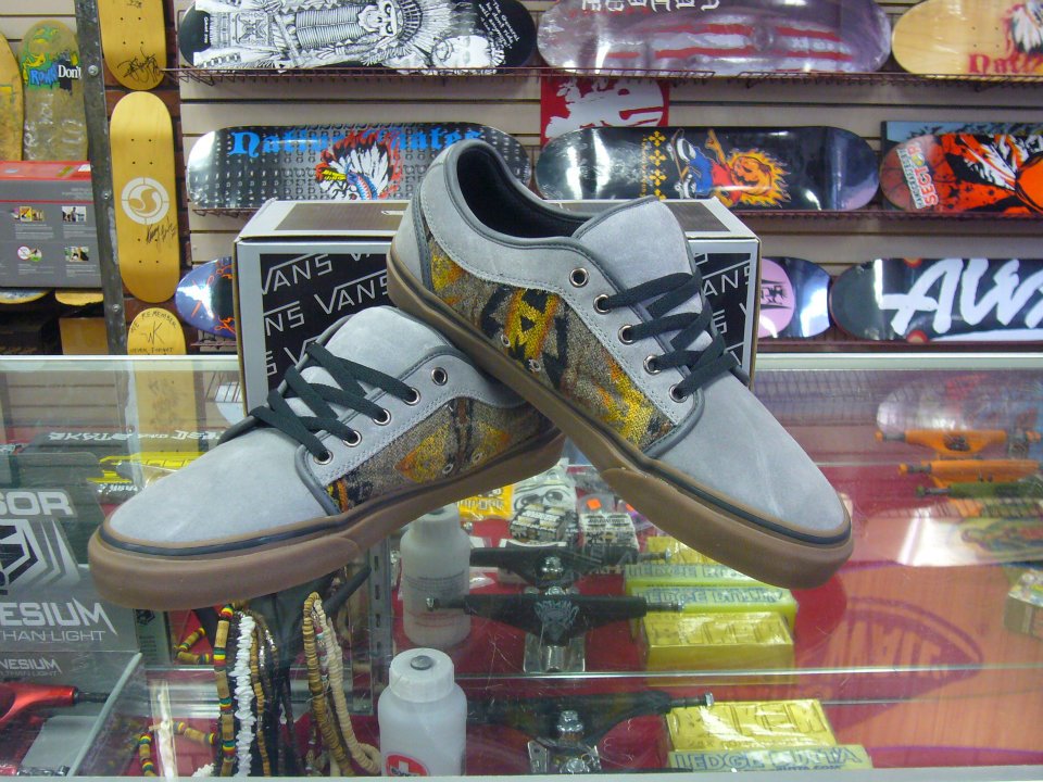 Pendleton x Vans x Nibwaakaawin Chicago Powwow - SneakerNews.com