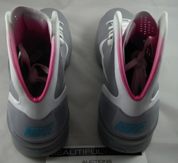 Nike Hyperdunk 2010 'McFly' Promo Sample on eBay - SneakerNews.com