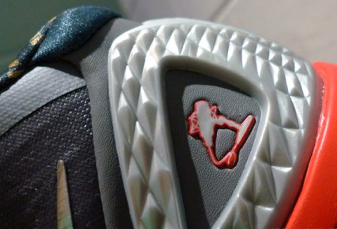 Nike Zoom Hyperdunk 2011 'The Blake Show' - New Images - SneakerNews.com