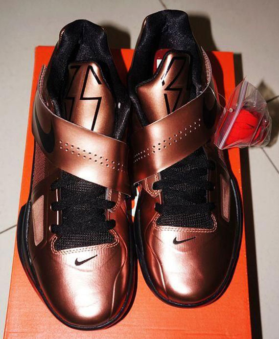 Nike Zoom KD IV 'Christmas' - New Images - SneakerNews.com
