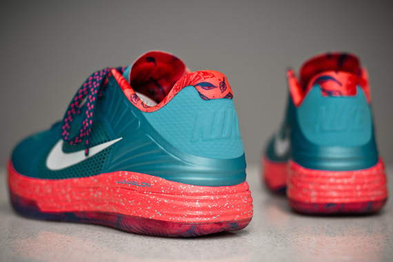 Nike Lunar Hypergamer Low 'Rose Classic' PE - SneakerNews.com