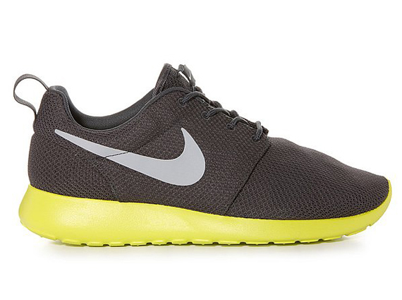 Nike Roshe Run - April 2012 - SneakerNews.com