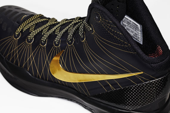 Nike Zoom Hyperdunk 2011 Elite 'Away' - SneakerNews.com