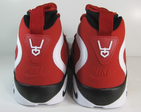 Nike Air Diamond Turf II - Varsity Red '49ers' | Release Reminder ...