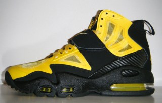 Nike Air Max Express - Speed Yellow - Black | New Images - SneakerNews.com