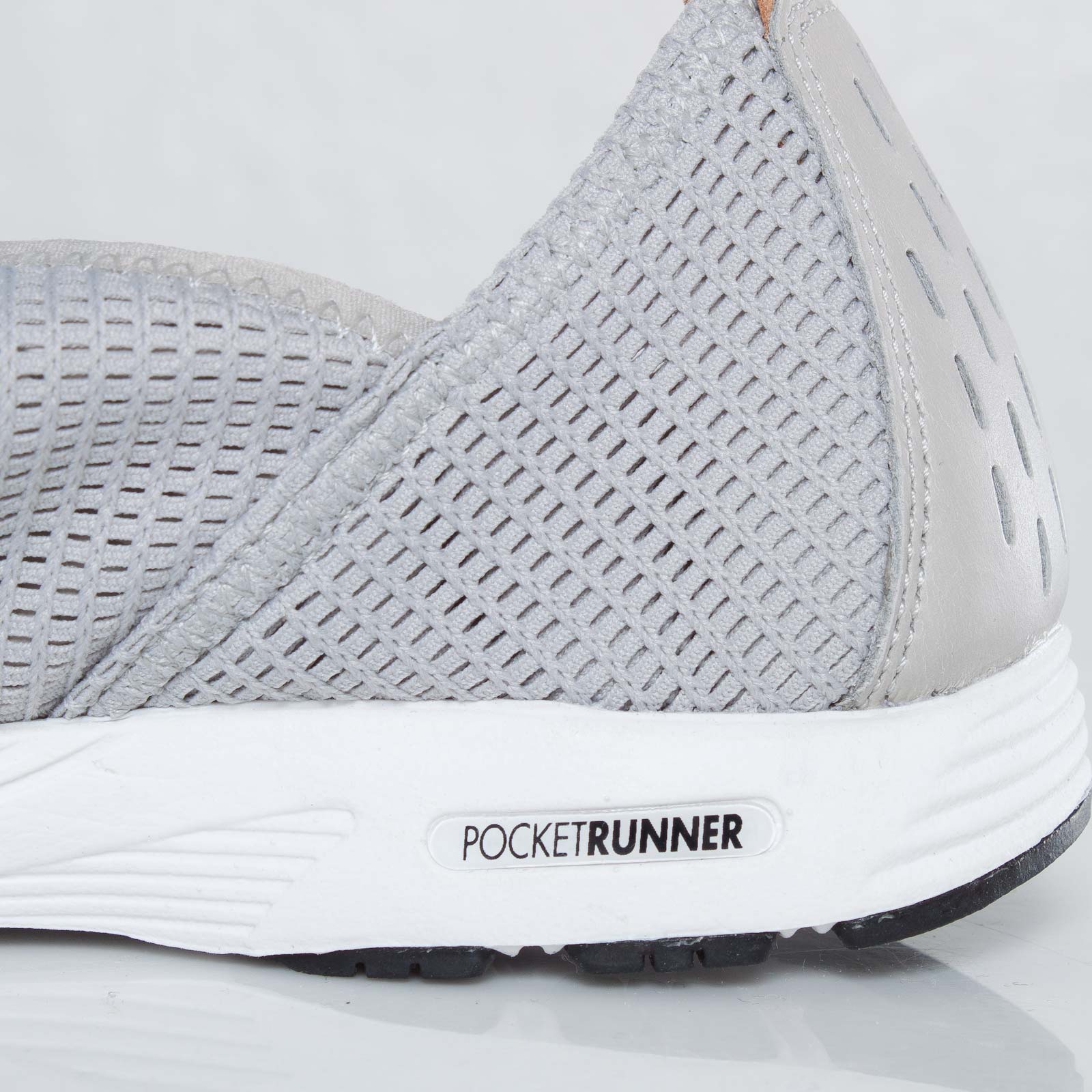 Nike WMNS Pocket Runner II Premium - SneakerNews.com