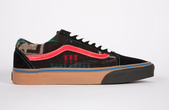 Pendleton x Vans x Nibwaakaawin for 2012 All Nations Skate Jam ...