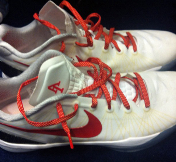 Nike Zoom Hyperdunk 2011 Elite Low - Andre Iguodala Home PE ...