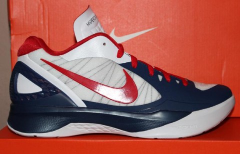 Nike Zoom Hyperdunk 2011 Low 'USA' Sample - SneakerNews.com