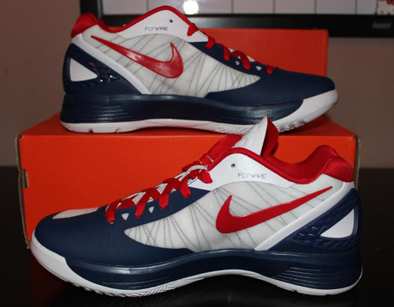 Nike Zoom Hyperdunk 2011 Low 'USA' Sample - SneakerNews.com
