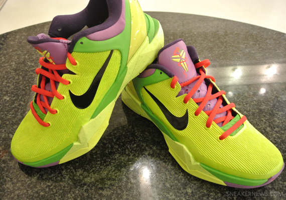 Nike Zoom Kobe VII 'Grinch' Customs By Jason Negron - SneakerNews.com