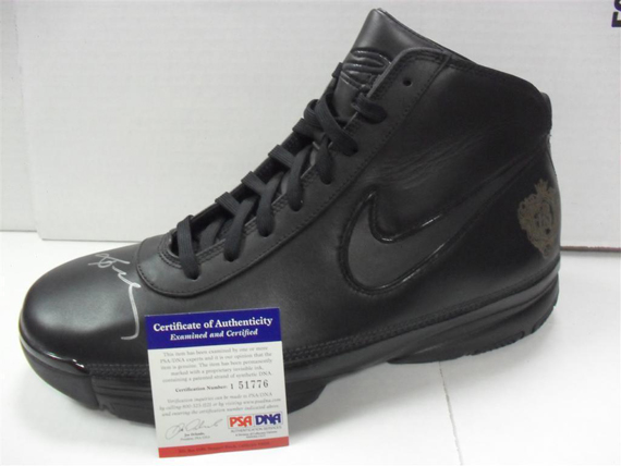 Nike Zoom Kobe II - Autographed Sample on eBay - SneakerNews.com
