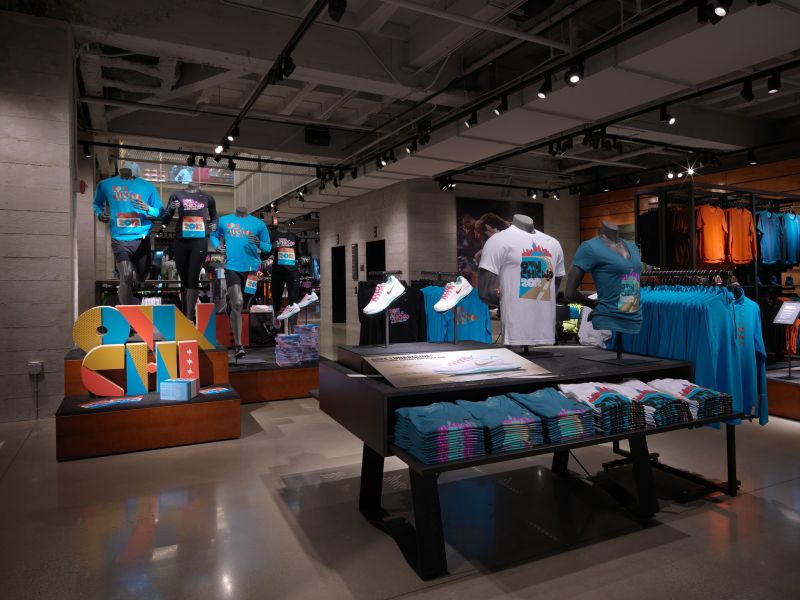 Nike Chicago Grand Re-Opening - SneakerNews.com