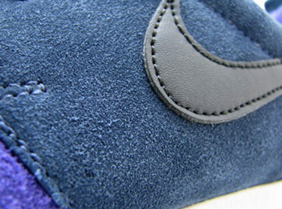 Nike WMNS Roshe Run Leather - SneakerNews.com