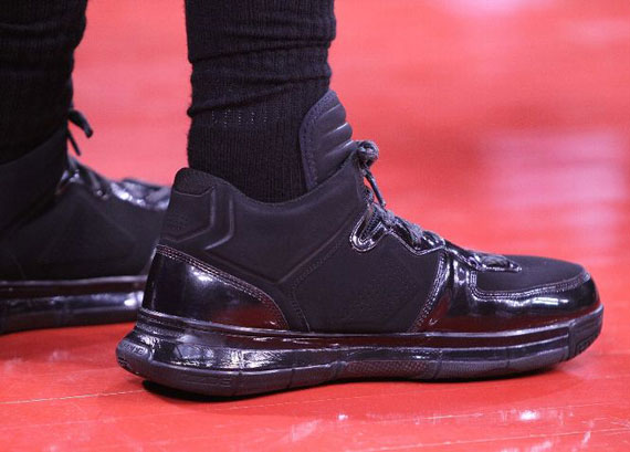 Dwyane Wade in Li-Ning Way of Wade - SneakerNews.com
