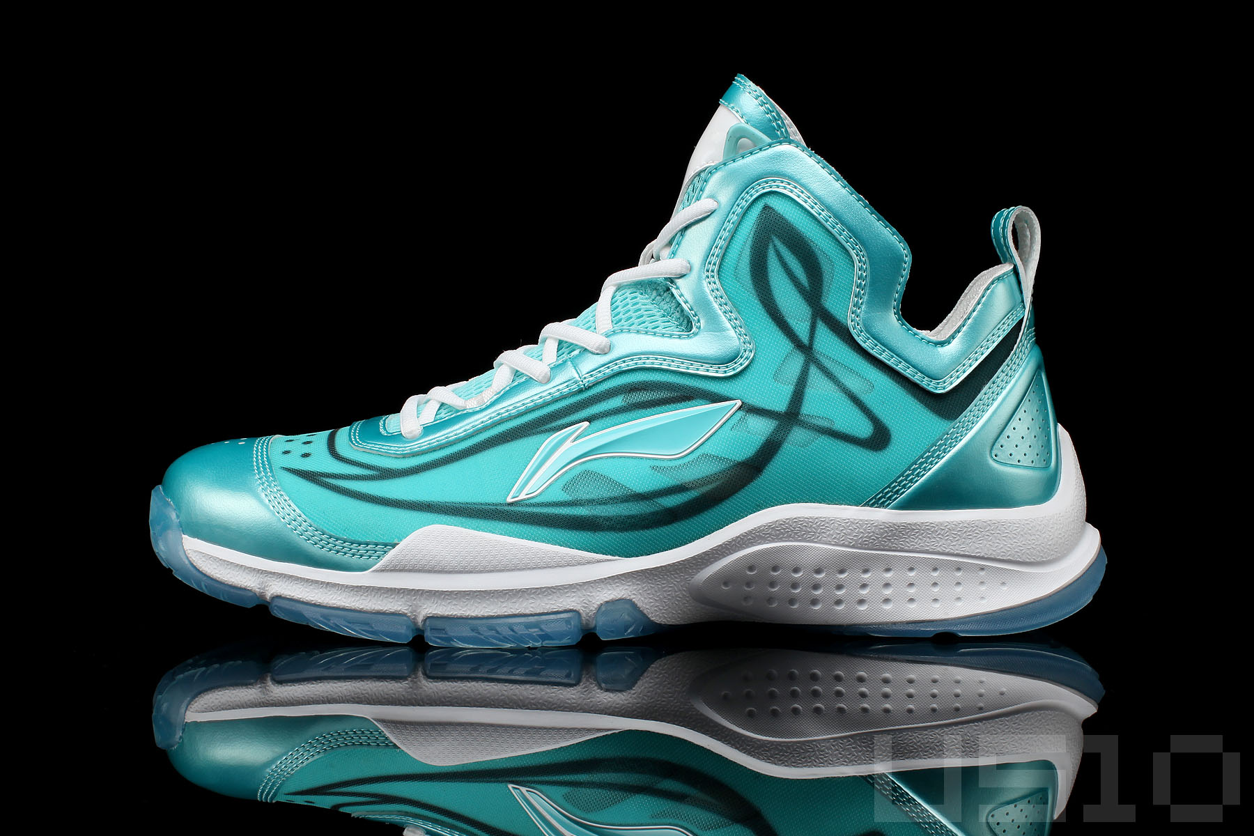 Li-Ning "Avengers" Pack - SneakerNews.com