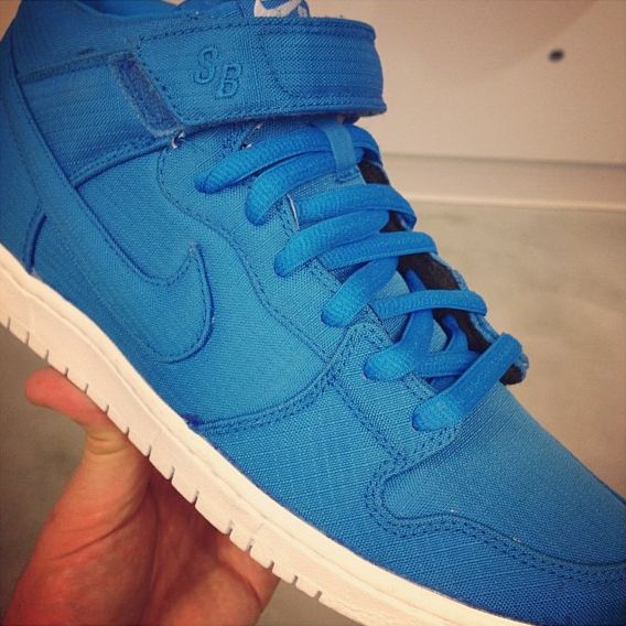 Nike SB Dunk Mid "Ripstop" - SneakerNews.com