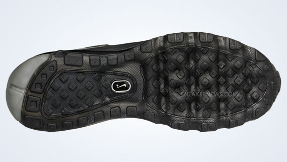 Nike Air Max Flyposite "Metallic Silver" - Release Date - SneakerNews.com