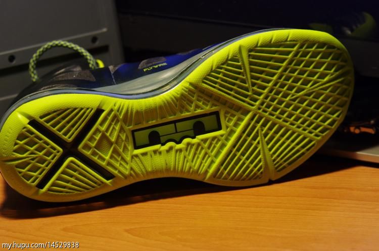 Nike LeBron X "Dunkman" - Detailed Images - SneakerNews.com