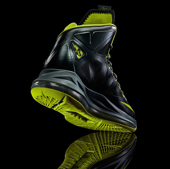 Nike LeBron X "Dunkman" - Release Reminder - SneakerNews.com