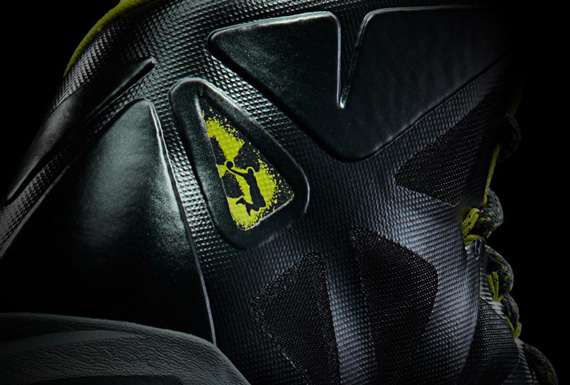 Nike LeBron X "Dunkman" - Release Reminder - SneakerNews.com