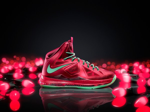 Nike Basketball “Christmas Pack” Officially Unveiled - SneakerNews.com