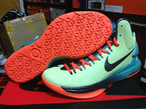 Nike KD V "Galaxy" - Available Early on eBay - SneakerNews.com