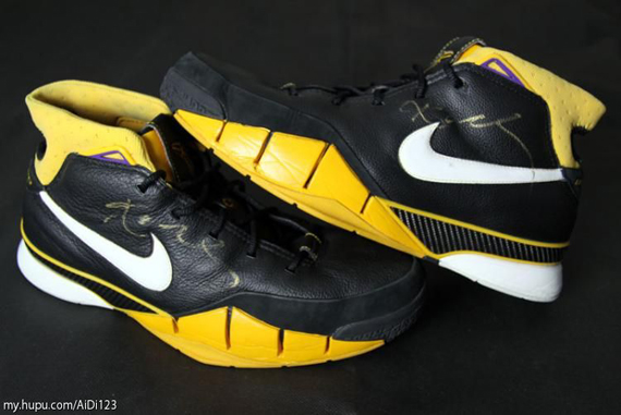 Kobe Bryant Autographed Sneaker Showcase - SneakerNews.com