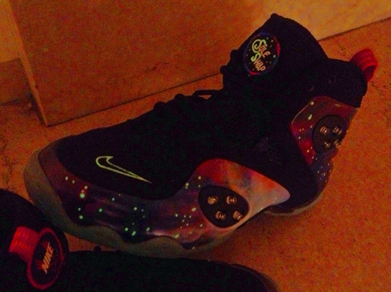 Nike Zoom Rookie "Galaxy" - Light-Up Glow in the Dark Customs by Sole ...