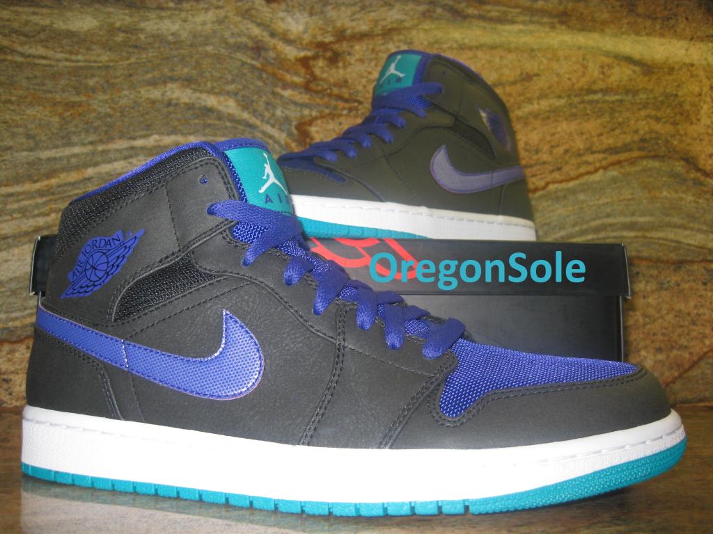 Air Jordan 1 Retro Mid "Grape" - SneakerNews.com