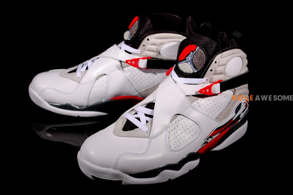 Air Jordan VIII Retro "Bugs" - SneakerNews.com