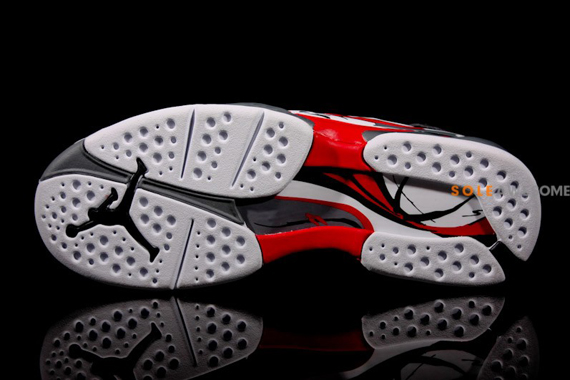 Air Jordan VIII Retro "Bugs" - SneakerNews.com