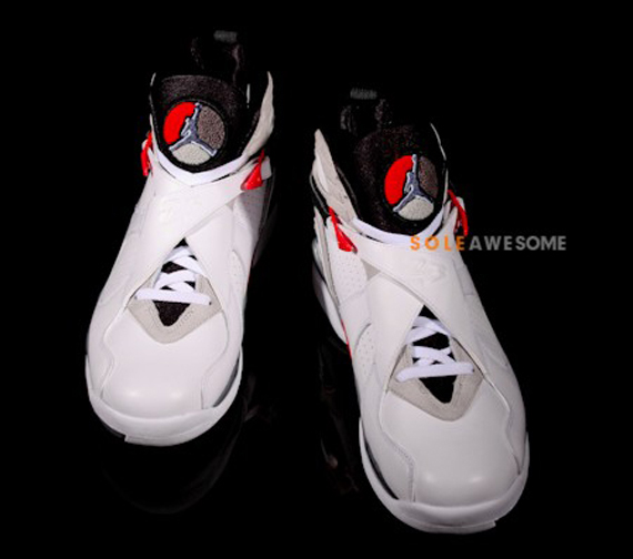 Air Jordan VIII Retro "Bugs" - SneakerNews.com