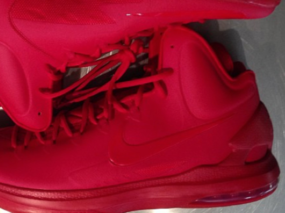Nike KD V "Tonal Red" - SneakerNews.com