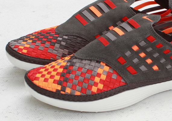 Nike Solarsoft Rache Woven - Midnight Fog - Total Orange - SneakerNews.com