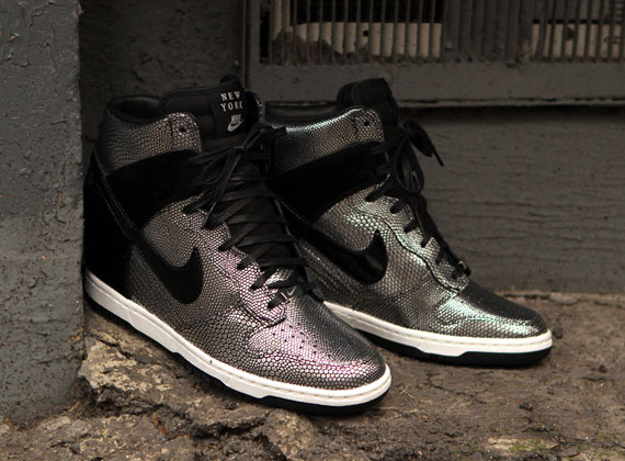 Nike WMNS Dunk Sky High "New York" - SneakerNews.com
