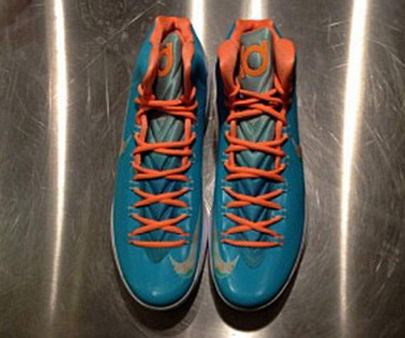 "Easter" Nike KD V - SneakerNews.com