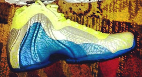 Nike Air Flightposite - 2013 "No Zip" Sample - SneakerNews.com