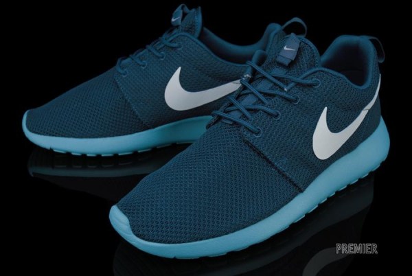 Nike Roshe Run - New Colorways Available - SneakerNews.com