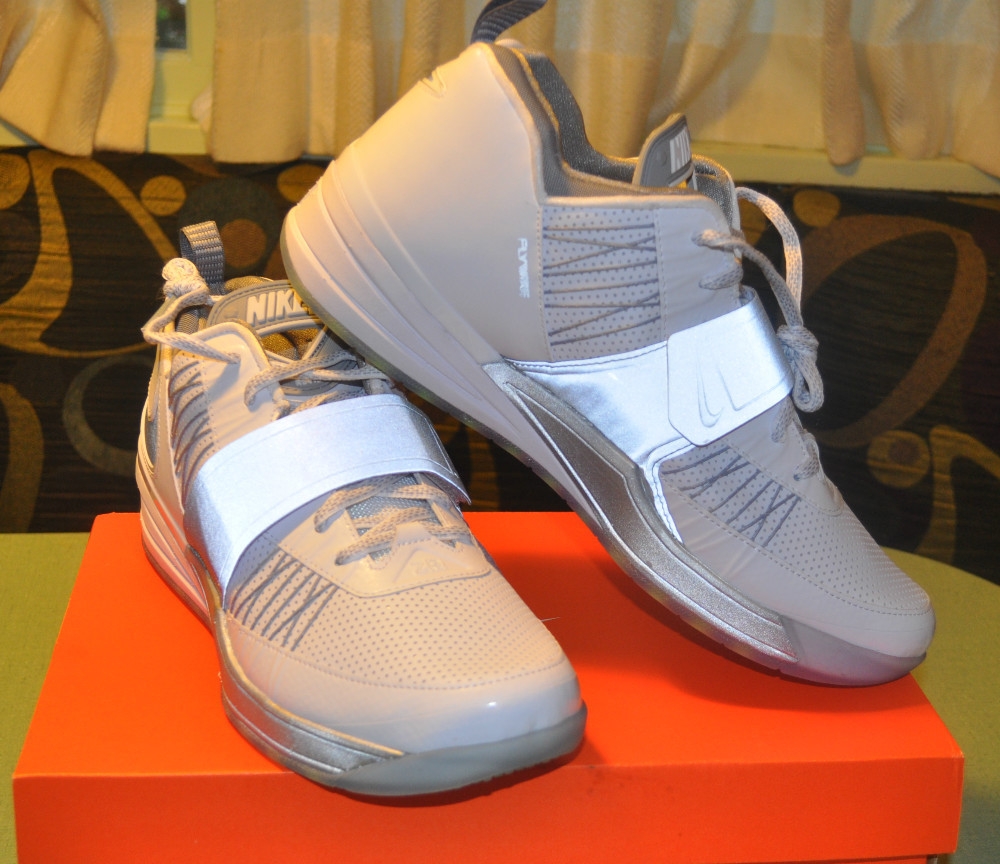 Nike Zoom Revis "Reflective Silver" - SneakerNews.com