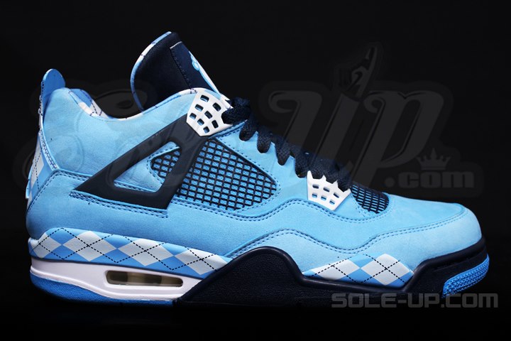 Air Jordan IV Retro "UNC" - SneakerNews.com