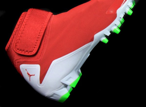 Air Jordan XX8 - Michael Crabtree PE Cleats Sample - SneakerNews.com