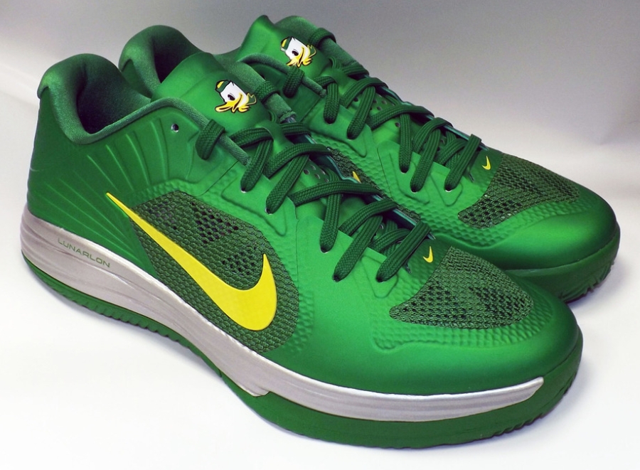 Nike Lunar Hypergamer Low “Oregon Civil War” PE - SneakerNews.com