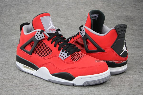 Air Jordan 4 "Fire Red Toro" - SneakerNews.com
