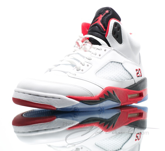 "Fire Red" Air Jordan V - SneakerNews.com