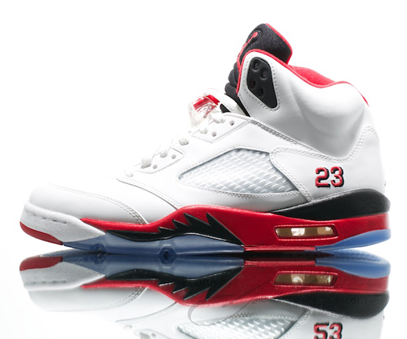 "Fire Red" Air Jordan V - SneakerNews.com