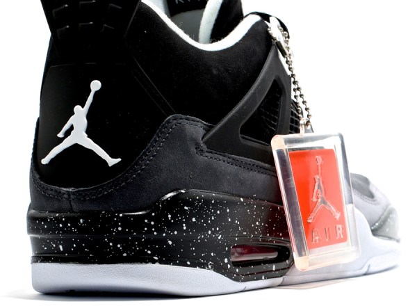 Air Jordan IV "Fear" - SneakerNews.com